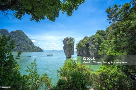 아름 다운 바다와 하늘 카 타 푸 또는 Ao 팡가 팡가 베이 국립 공원 태국 가장 아름 다운 경치 제임스 본드 섬에 여름에는