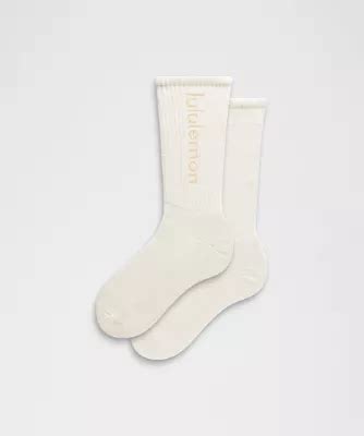 Unisex Daily Essential Crew Socks Metallic Wordmark