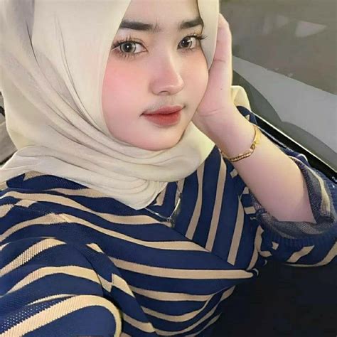 Cewek Manis Berhijab
