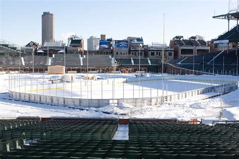 Wrigley Field To Host 2 College Hockey Doubleheaders In January