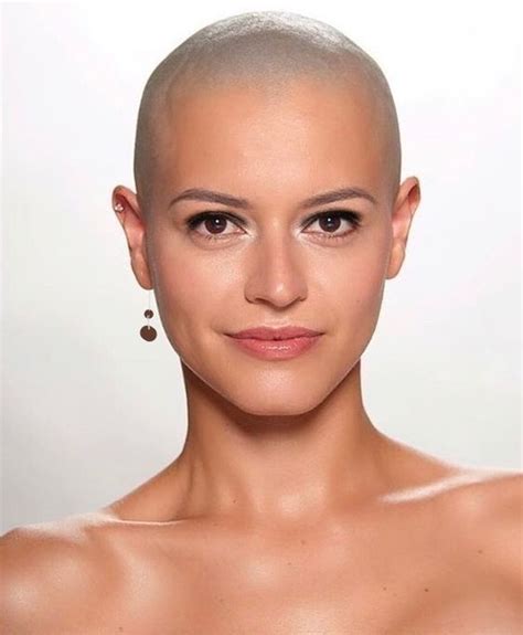 Decadentwerewolfflower Beautiful Women ” Bald Girl Shaved Hair Women Bald Hair
