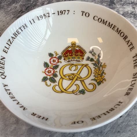 Vintage Queen Anne Bone China Commemorative Trinket D Gem