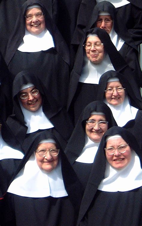 Nun Vs Wimple Whats The Difference Main Difference
