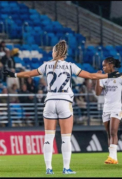 Mmm Athenea 🤤 Rwomensoccerlegs