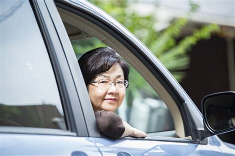 国交省、高齢者の運転事故防止へ技術対策に乗り出す｜ニュースイッチ By 日刊工業新聞社