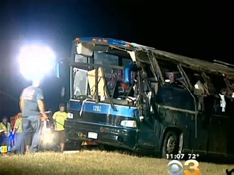2nd Person Dies After Bus Overturns In Delaware Cbs News