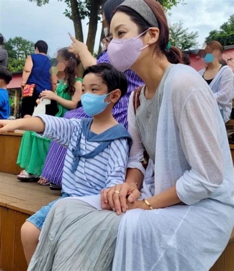인`스타`그램 세상 `싱글맘` 채림 잘생긴 아들 자랑하는 엄마아빠 많이 닮았네 Zum 뉴스