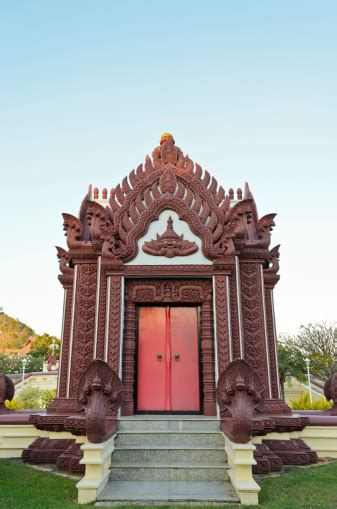 Shrine 공공 분야 벨몬트에 대성당은 예배 장소로서의 공식적인 위치일 뿐 아니라 도시 갈색에 대한 스톡 사진 및 기타 이미지