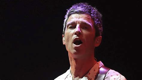 Noel Gallagher aprovechó la cuarentena para ordenar y encontró una canción perdida de Oasis