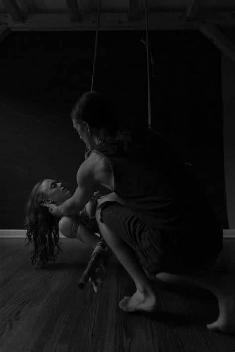 Sex Loves Control Mundane