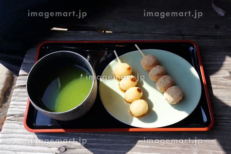 抹茶と団子の写真素材 149727691 イメージマート