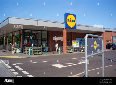 Lidl Store Front Hi Res Stock Photography And Images Alamy