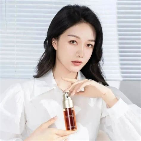 为什么有人天天熬夜皮肤还是那么好 精华 修护 肌肤