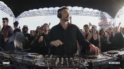 Watch Bonobo Deliver A Masterful Dj Performance For Boiler Room