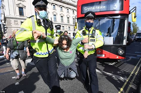 Met Police Have So Far Arrested 232 Extinction Rebellion Activists
