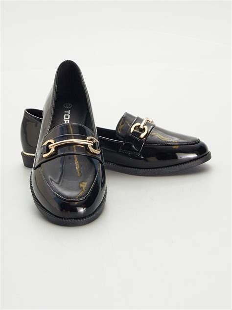 Mocassins Avec Détails Dorés En Vernis Noir Kiabi 2200€