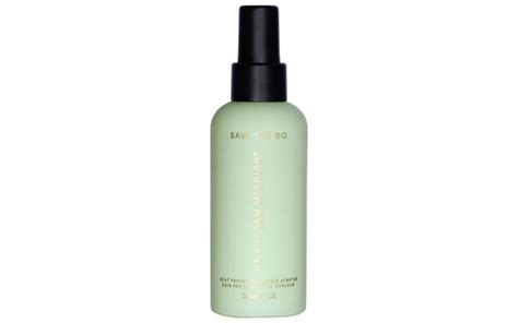 Easy Ways To Smooth Frizzy Hair