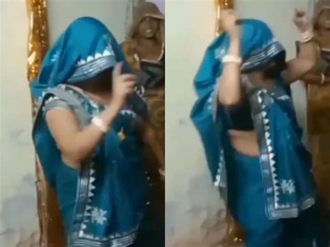 Dance Ka Video हन सह क गन पर आट क हहकर डस घघट म ह लग कदन दख वडय