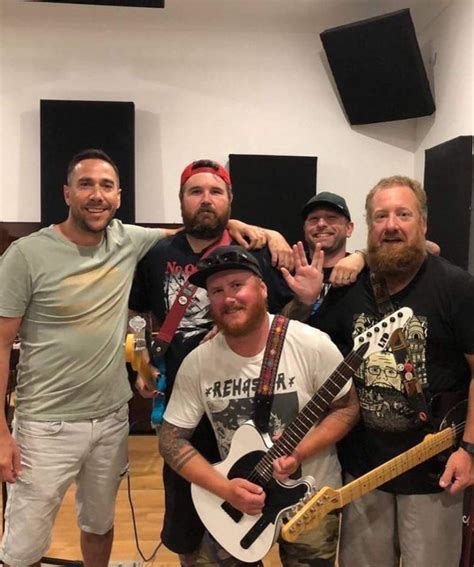 Hack The Mainframe Genres Songs Analysis And Similar Artists Chosic