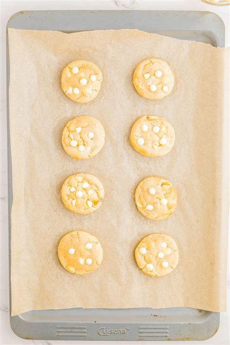 Soft And Chewy White Chocolate Macadamia Nut Cookies Averie Cooks
