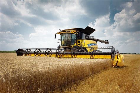 Asaja Las cosechadoras New Holland CR incrementan su potencia y eficiencia con la tecnología