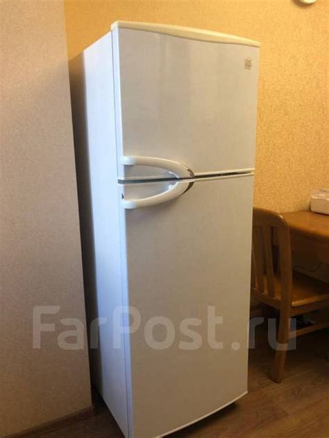Холодильник Daewoo, двухкамерный, No Frost, б/у, в наличии. Цена: 5 500 ...