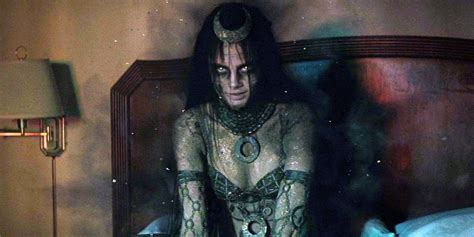 10 Clichés Que No Tienen Sentido En El Dceu Cultture