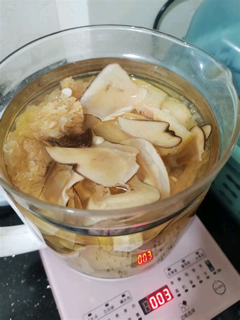 海底椰无花果雪梨水怎么做海底椰无花果雪梨水的做法豆果美食