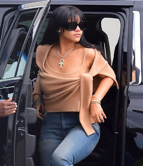 Rihanna Street Style 9302019 • Celebmafia