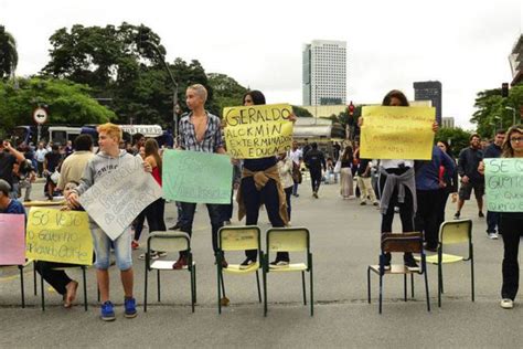 Estudantes Protestam Contra Reorganização Escolar Em Sp Exame