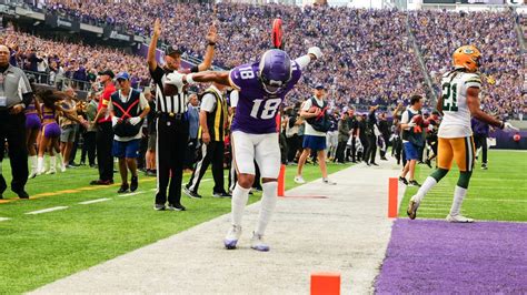 Jefferson Touchdown Caps Vikings Impressive Opening Drive