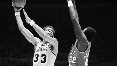 Ossie Schectman Historia De La Primera Canasta De Dos Puntos En Nba Grupo Milenio