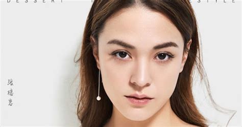 China Entertainment News Zhang Rongrong Poses For Photo Shoot