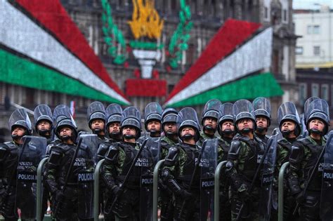 Vivir Con Vih En El Ejército Mexicano Son Más De Cien Y No Tienen