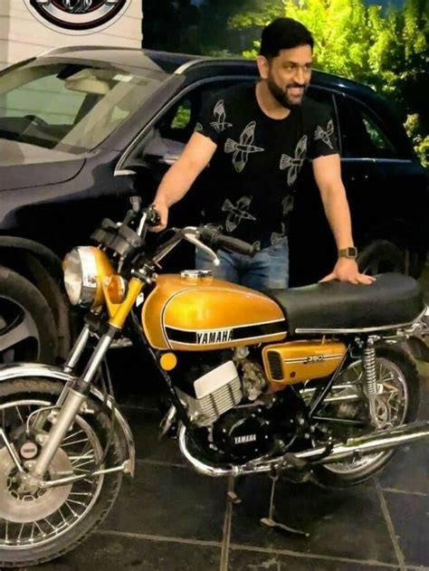 धोनी की फेवरेट बाइक Yamaha आ रही है फिर से ग़दर मचाने देखें फोटोज