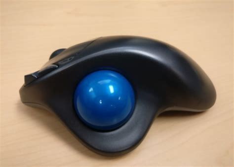 Choose The Best Trackball Mouse Trackball Mouse Review SIM Tourist