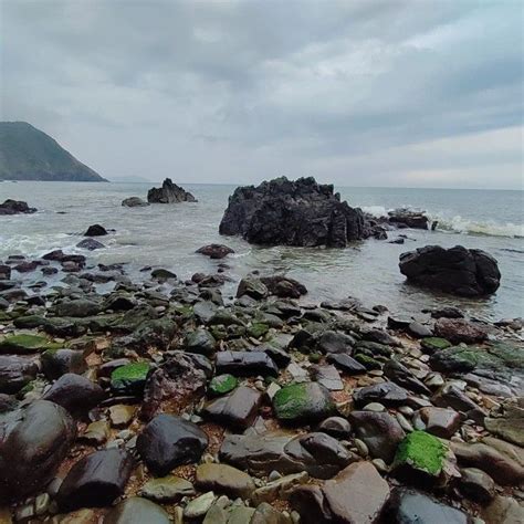 Pebble Beach In South Goa The Sound Of Waves Pebble Beach Beach