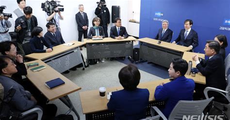 조국혁신당 원내대표 선출을 위한 당선인 총회