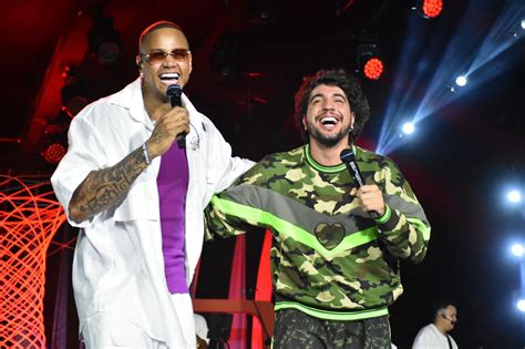 Nattanzinho Ganha Calcinha De Fã Em Show De Léo Santana Cheirosa