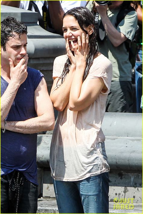 Katie Holmes Soaking Wet For Mania Days Photo 2875555 Katie
