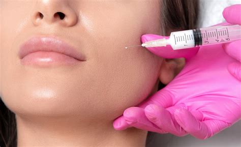 Differences Between Botox Vs Dermal Fillers Diaminyaesthetics