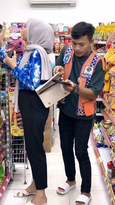 Cantik Cantik Mencuriberuntung Berhasil Di Gagalkan Shorts