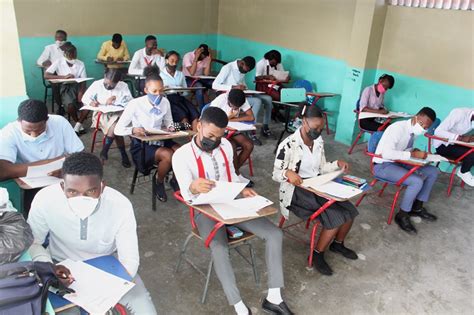 Début des examens de fin détudes secondaires