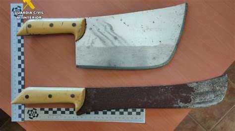Detienen A Dos Jóvenes Por Robar Y Amenazar De Forma Violenta En Plena