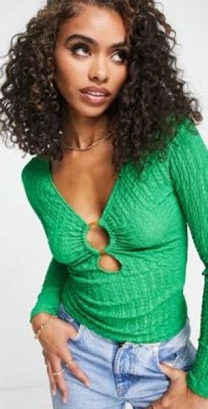 Asos Design Crop Texture Top With Ring Detail In Green