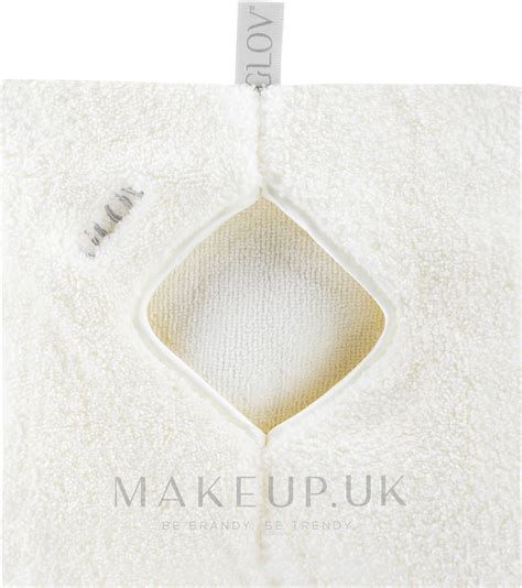 Makeup Remover Glove - Glov Comfort Makeup Remover | Makeup.uk