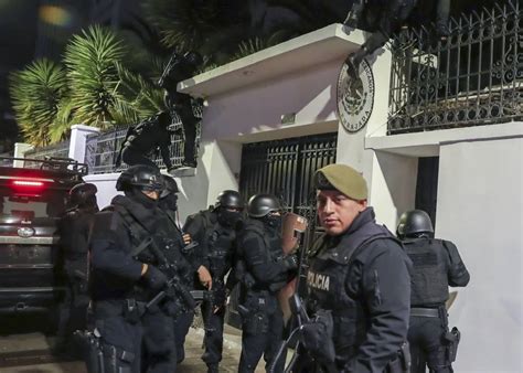Le Mexique rompt avec l Equateur après une irruption policière dans