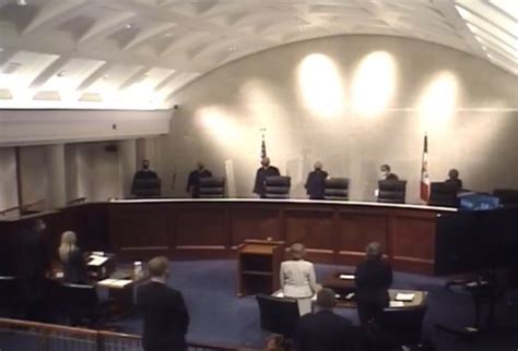 Iowa Supreme Court Upholds Part Of Waterloos Ban The Box Ordinance