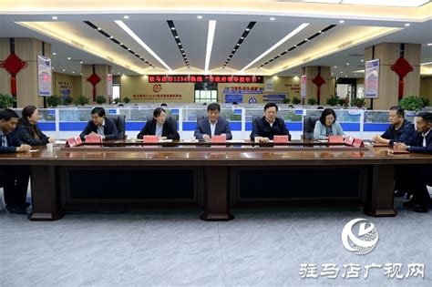 驻马店市副市长宋庆林现场接听12345政务服务热线澎湃号·媒体澎湃新闻 The Paper
