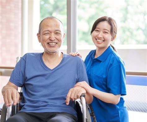 ユニット型の特養の仕事内容は一日の流れを解説 介護のバラ現役介護福祉士みきこの物語